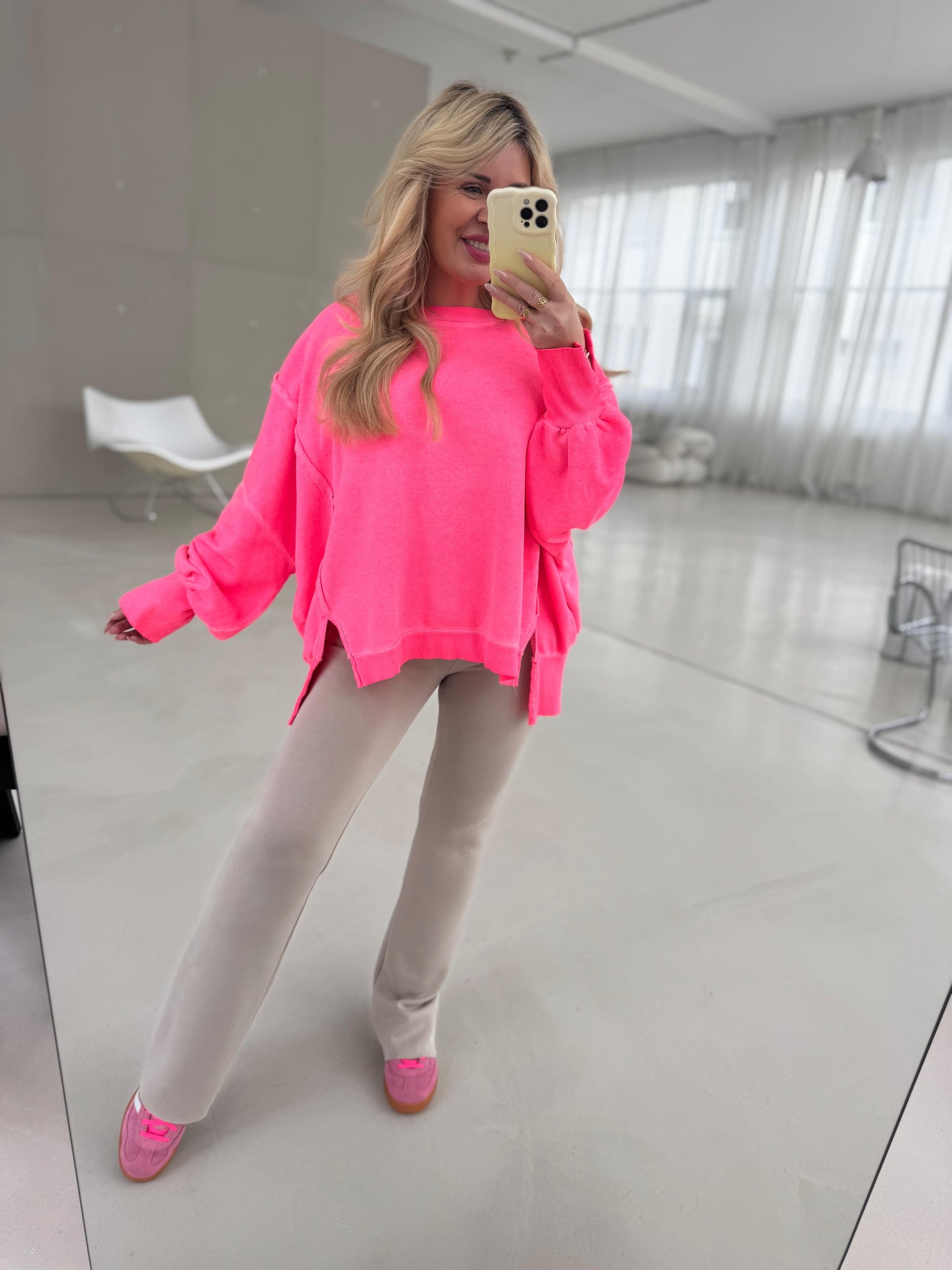 Oversize Sweater hot pink ONE COLOR POWER – Trag's mit Fassung