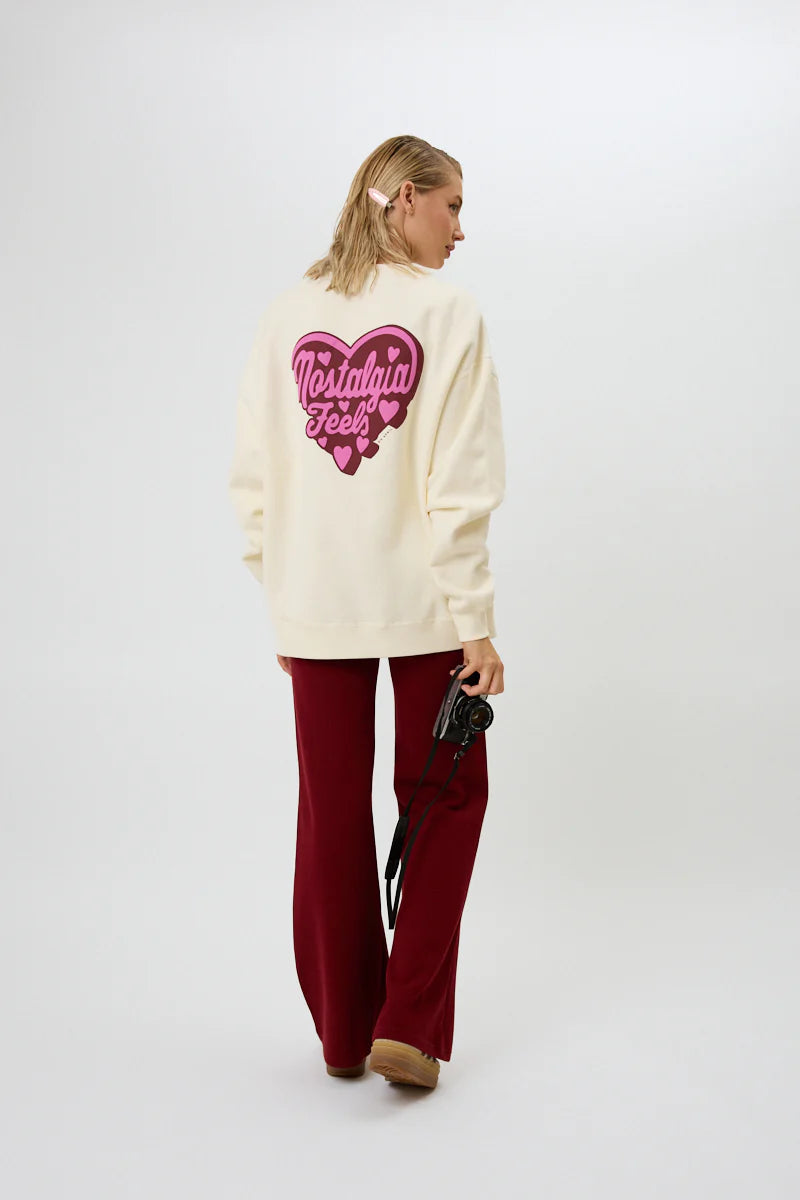 OH APRIL OV Sweater Nostalgia Heart Off White – Trag's mit Fassung